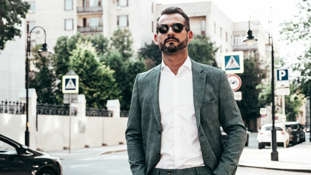 Garde-robe de l’homme moderne : les indispensables en prêt-à-porter ...