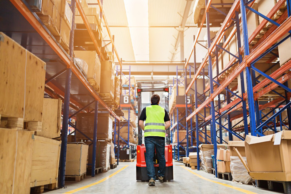 Le technicien supérieur en méthodes et exploitation logistique Le technicien supérieur en méthodes et exploitation logistique